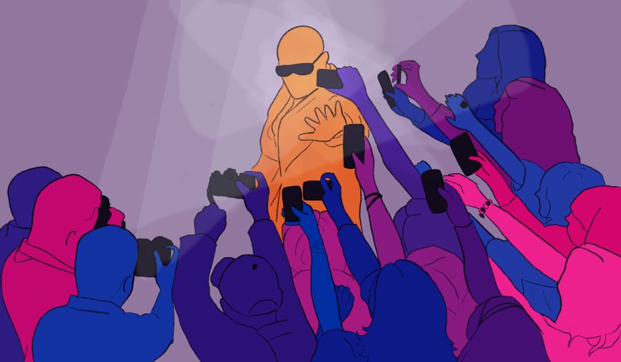 thần tượng hóa Tiếng Anh là gì