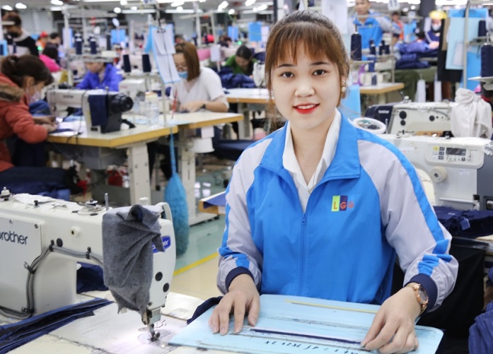 ngành công nghiệp may mặc Tiếng Anh là gì