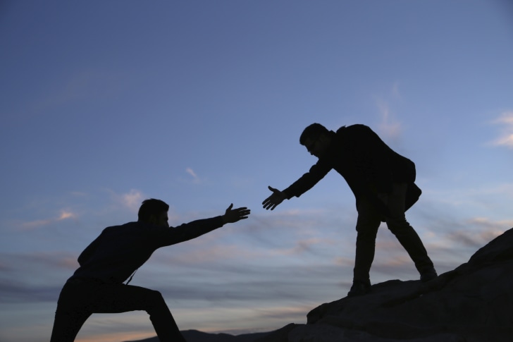 IELTS Speaking part 1 - Topic Asking for help: Bài mẫu và từ vựng